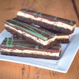 Cobbs Peppermint Slice Tray Bake (Pre-Port)