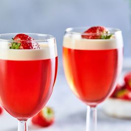 Country Range Strawberry Flavour Jelly Crystals